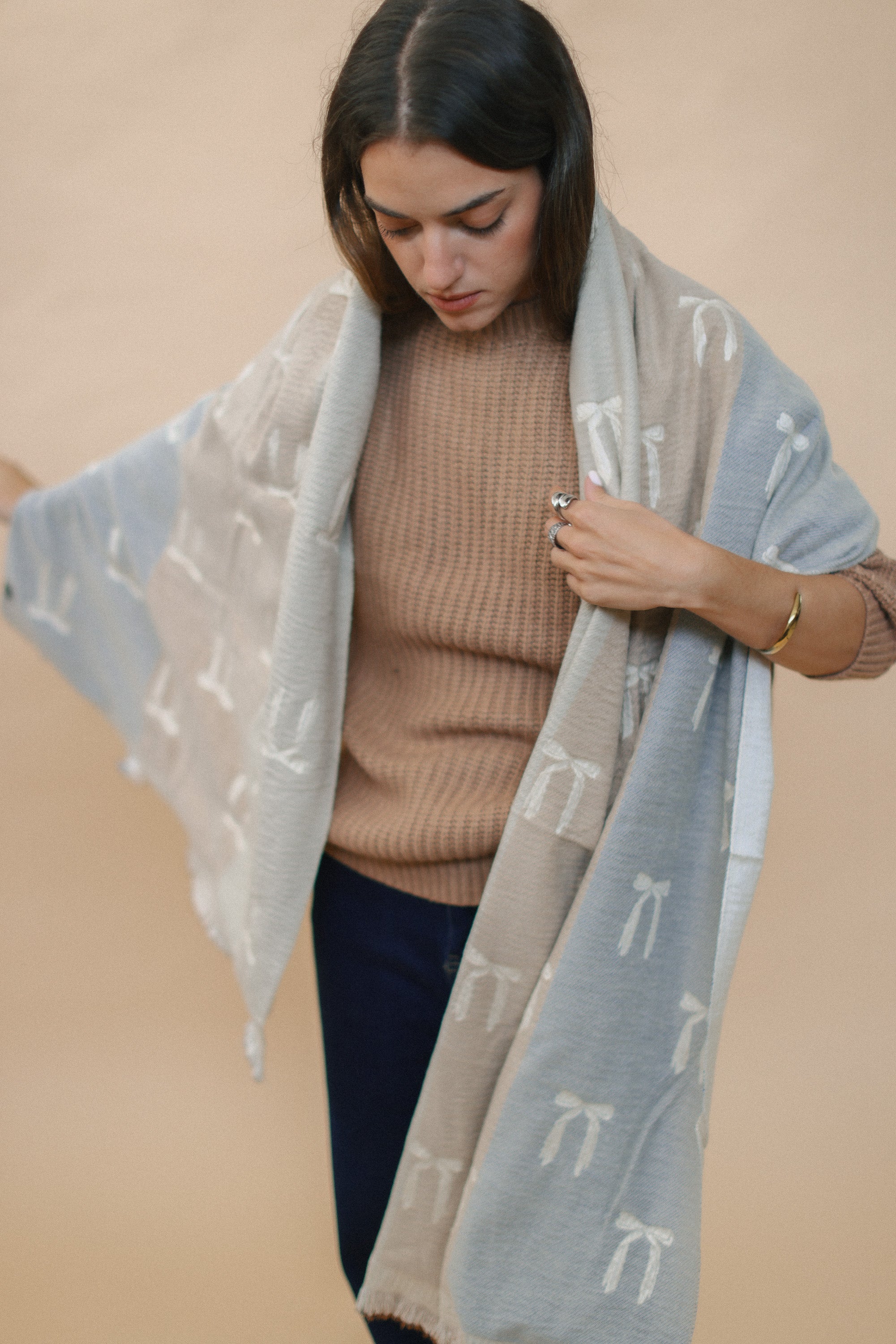 Scarf Bows Beige
